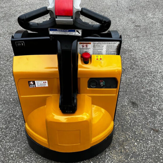 Yale 4500 LBS. ELECTRIC PALLETJACK/WALKIE – Interglobe Alliance